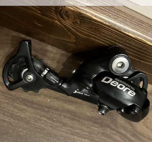 Задний переключатель Shimano Deore 9 ск