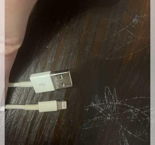 Кабель Apple lightning-usb