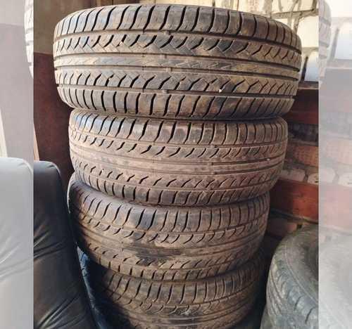 Pirelli Cinturato P1 185/60 R14 82