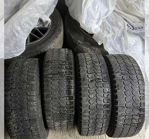 Yokohama Ice Guard Black IG20 65/65 R15