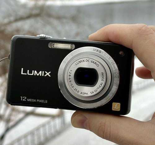 Винтажный фотоаппарат Panasonic y2k мыльница