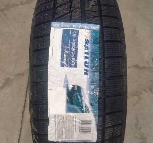 Sailun Ice Blazer Arctic EVO 235/55 R19 H