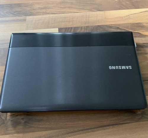 Ноутбук Samsung NP300E5A на запчасти