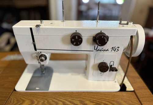 Швейная машинка чайка 143