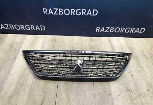 Решетка радиатора Peugeot 5008 2017