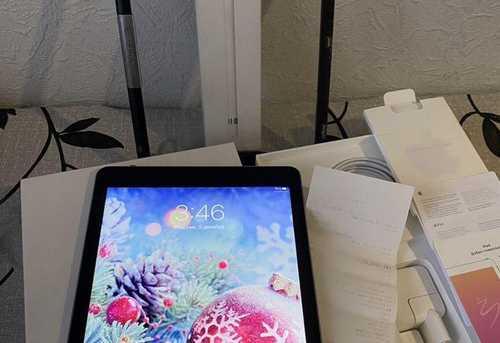 iPad 9.7 2018 32Gb (6th) WiFi-комплект+чек