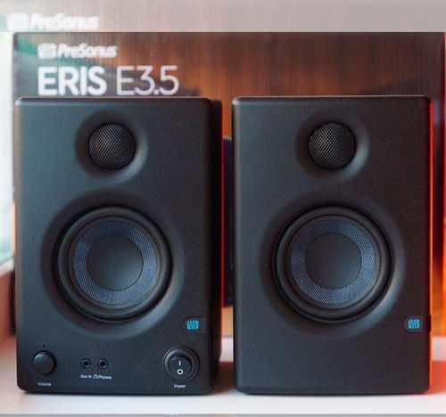 Студийные мониторы (колонки) PreSonus Eris E3.5