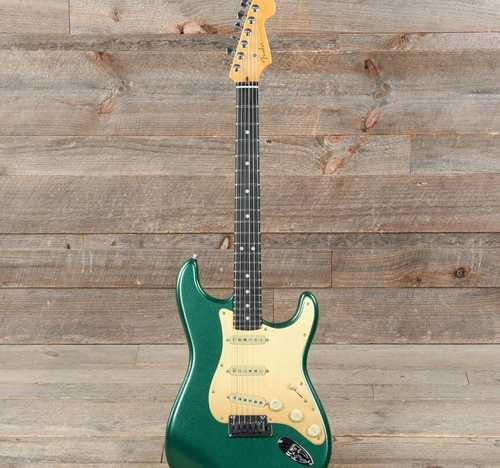 Fender American Ultra Stratocaster Mystic Pine