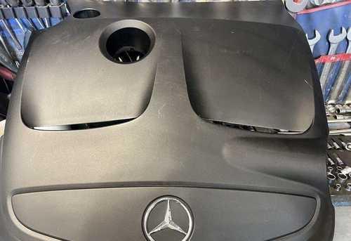 Пыльник двигателя Mercedes-Benz