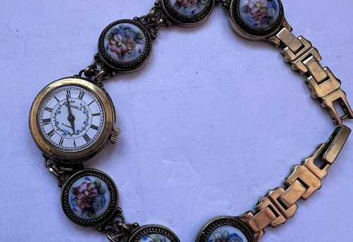 Часы наручные женские времен СССР эмаль фарфор