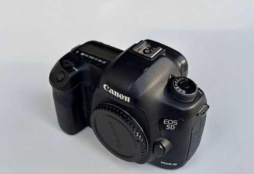 Фотоаппарат Canon 5D mark iii