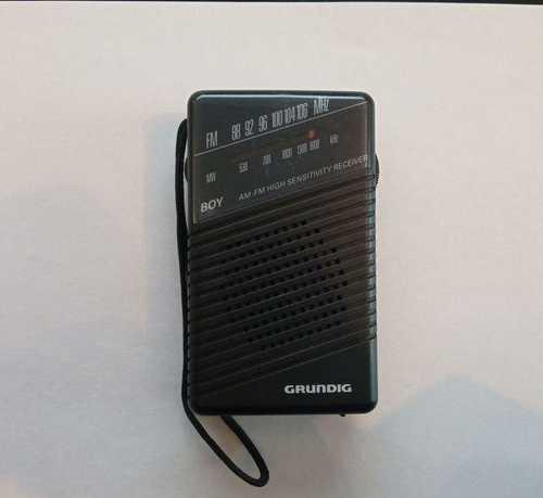 Grundig Boy 45 (Портативный радиоприемник из 90-х)