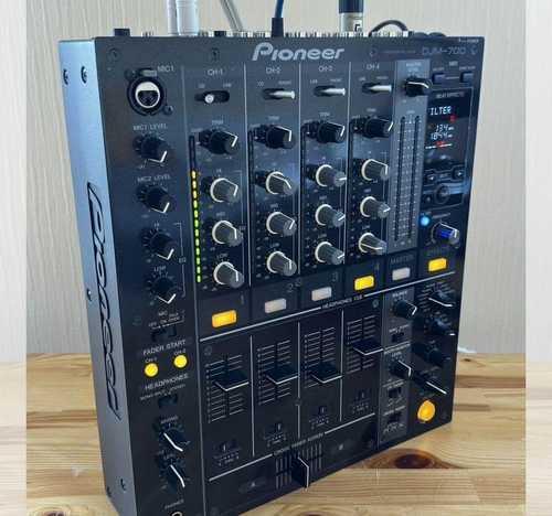 Микшерный пульт pioneer djm 700k