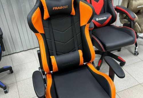 Компьютерное кресло оранжевое