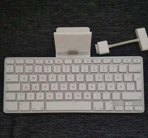 iPad keyboard dock