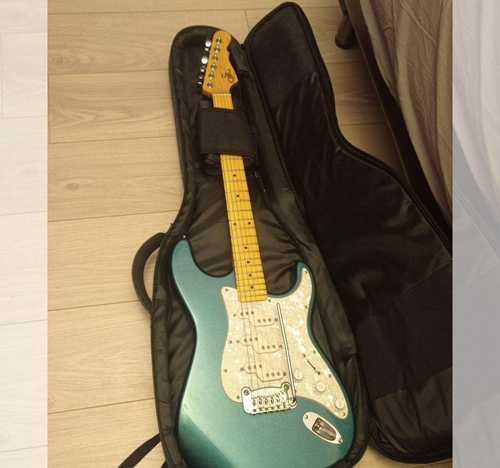 Электрогитара G&L Tribute Comanche Emerald Blue MP