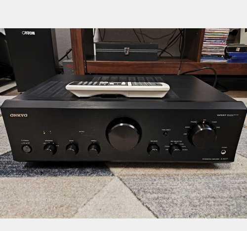 Интегральный усилитель Onkyo A-9377