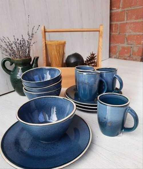 Набор столовой посуды синий