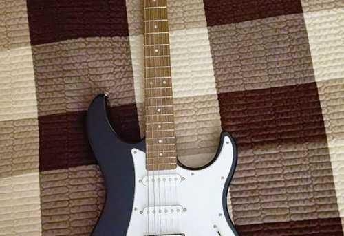 Гитара Yamaha Pacifica 012