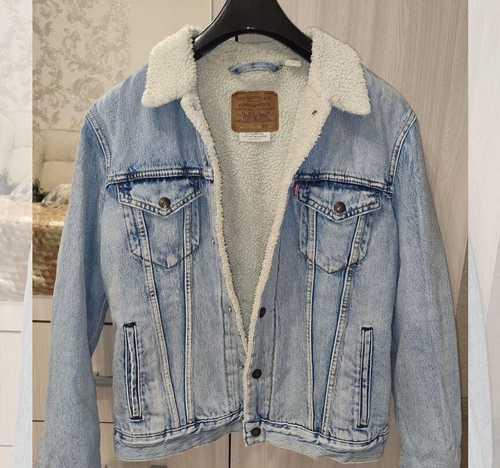 Джинсовая куртка Levis sherpa