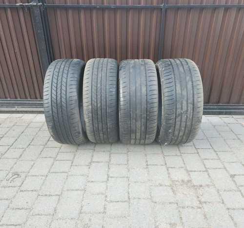 Goodyear EfficientGrip 245/45 R19 и 275/40 R19 102Y