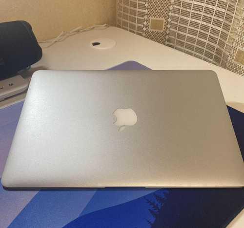 Macbook Air 13 inch early 2015