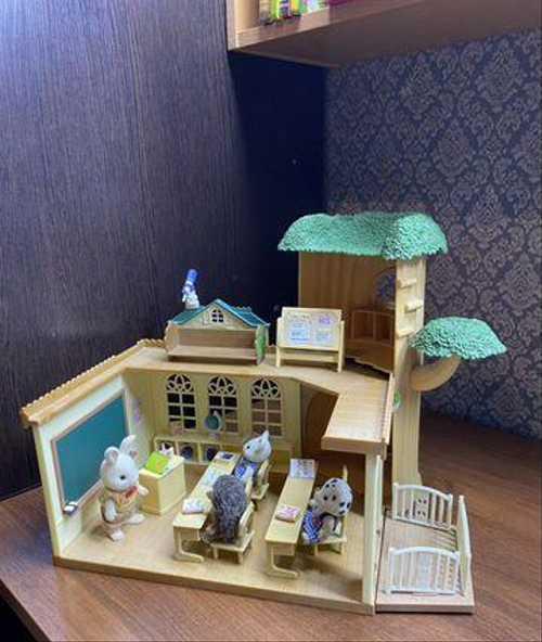 Sylvanian Families лесная школа с зверятами