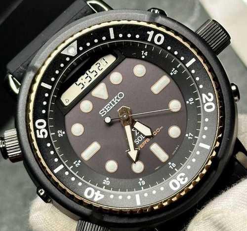 Новые Seiko Solar Hybrid Diver Arnie snj028p1