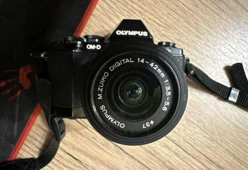 Зеркальный фотоаппарат olympus om-d е-m10