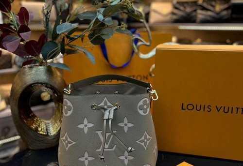Сумка Louis Vuitton Nano Noe