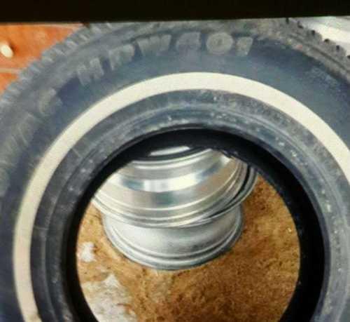 Hankook Zovac HP W401 215/75 R15