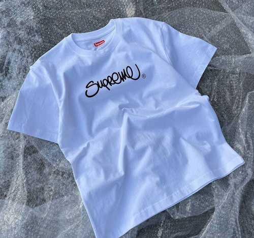 Футболка Supreme