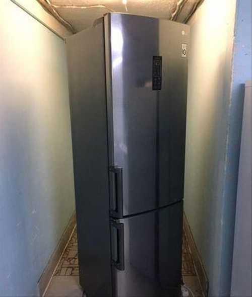 Холодильник LG (металлик) Full NoFrost