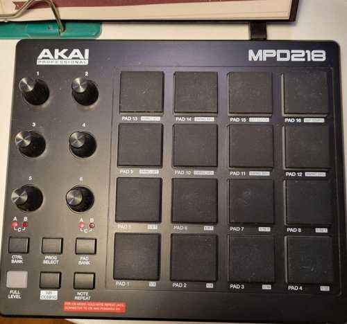 Миди-контроллер akai PRO MPD218