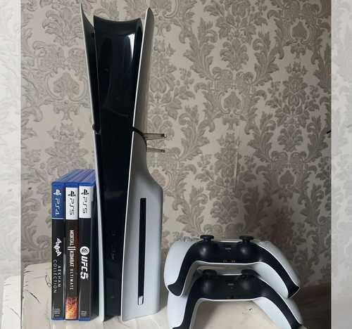 Sony PlayStation 5 Slim, 1000 гб, 2 геймпада