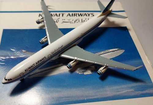 Модель самолета Kuwait Airways A340 Herpa 1/500