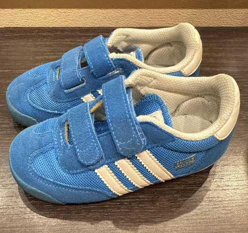 Кроссовки adidas