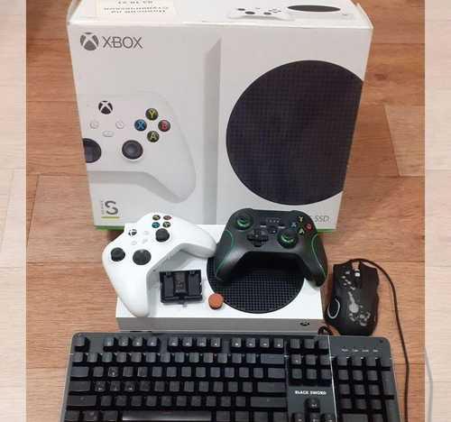 Xbox series S (+ набор)