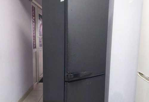 Холодильник Stinol black no frost