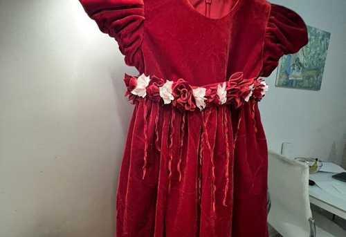 Красное бархатное платье для девочки