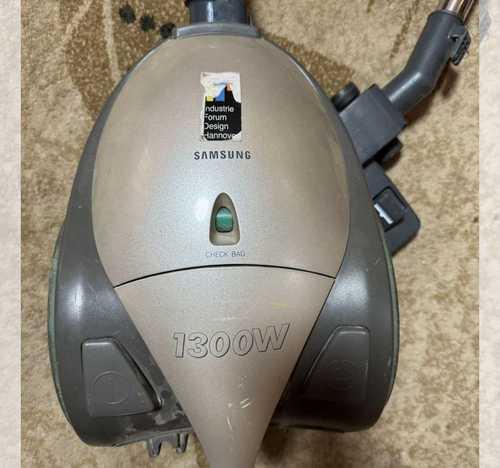 Пылесос samsung 1300W