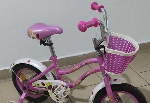 Велосипед детский для девочки четырехколесный