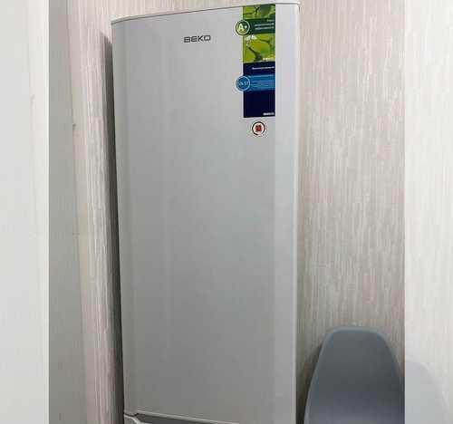 Холодильник beko