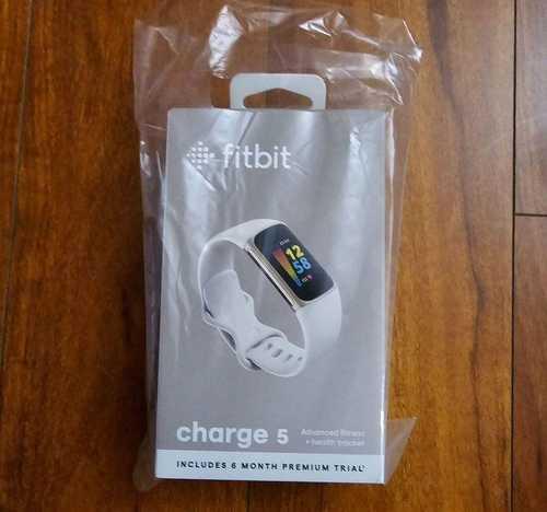 Новый. Умный часы-браслет Fitbit Charge 5