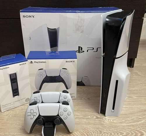 Sony PS5 slim 1tb   700 игр