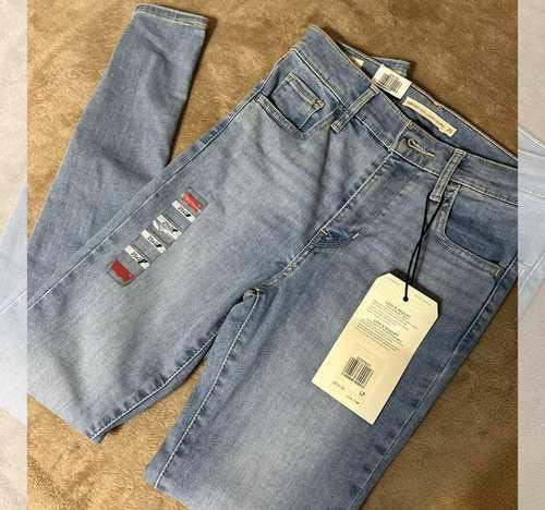 Джинсы levis женские 720 новые размер 25*28