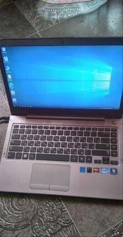 Ноутбук Samsung NP530U4B