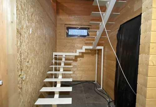 Лестница монокосоур