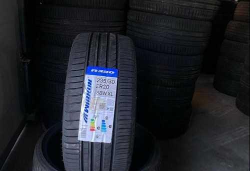 Winrun R330 235/30 R20 88W