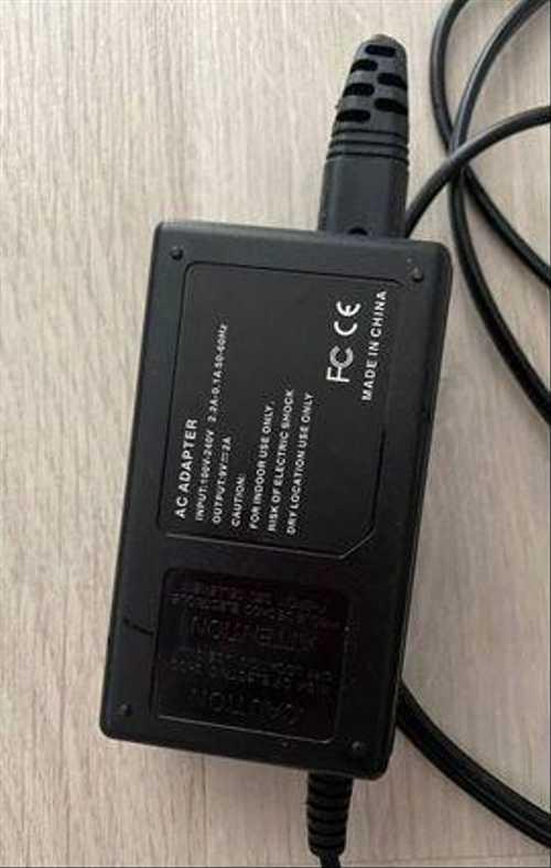 Сетевой адаптер Sony AC-PW20